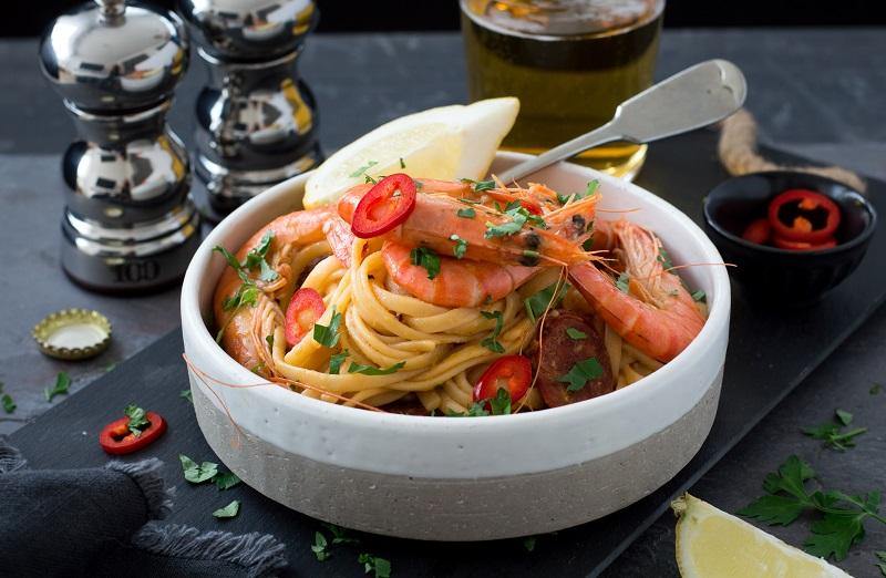 Cole & Mason UK | Father’s favourite Tiger prawn & chorizo linguine